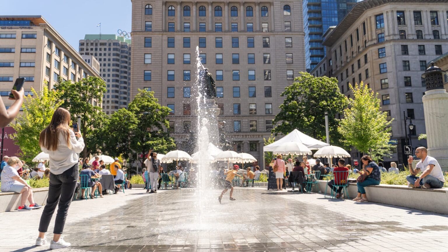 Les 5 à 7 au centre-ville : où profiter des meilleurs spéciaux ...